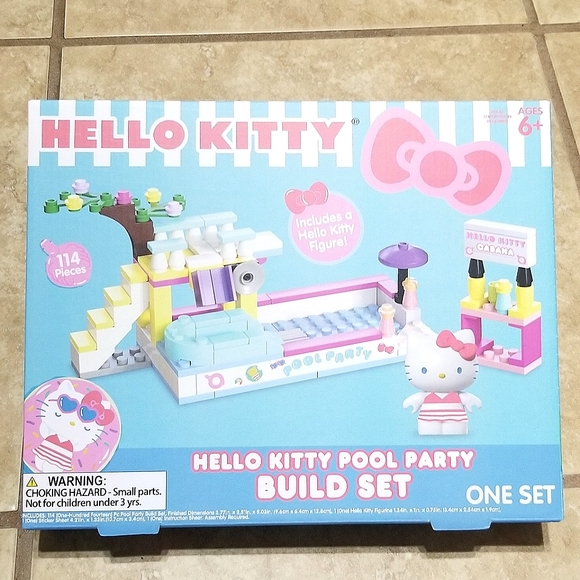 Hello Kitty | Toys | Sanrio Hello Kitty Pool Party 14 Piece Build Set ...